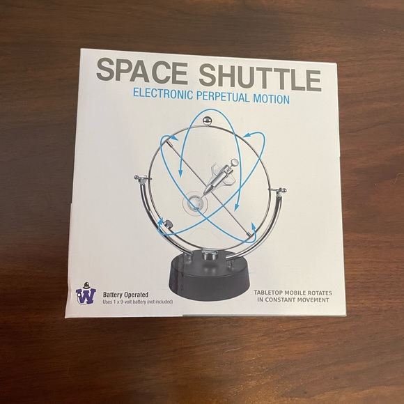 Office | Like New Space Shuttle Electronic Perpetual Motion Desktop Toy | Poshmark